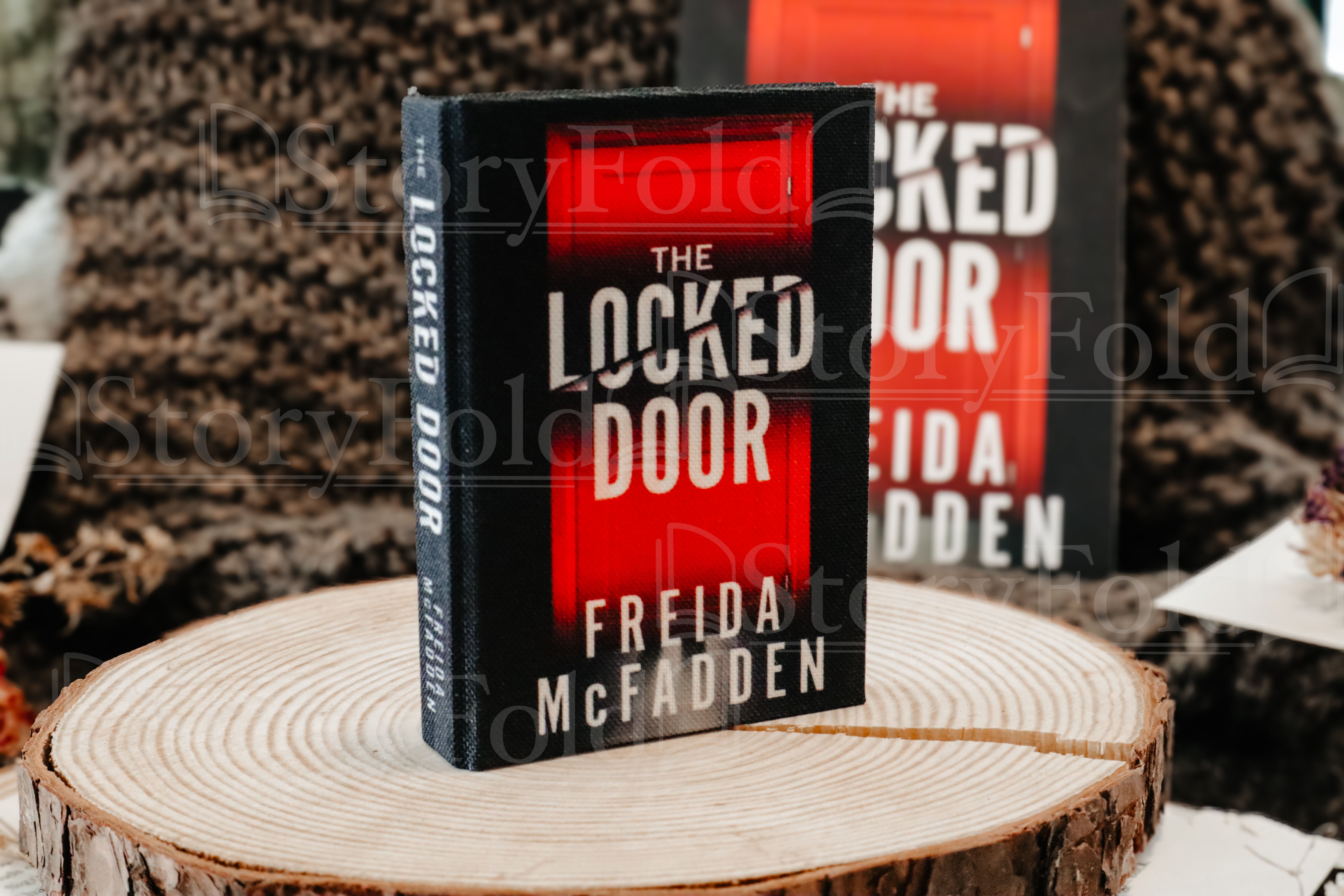 The Locked Door Book Wallet *Officially Licensed* FREIDA MCFADDEN ...